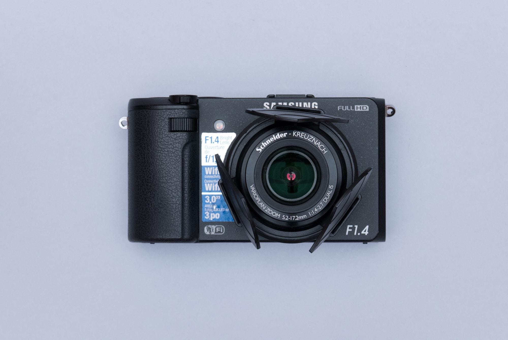 Samsung EX2F F1.4 Compact Y2K Digital Camera Black – OHSOCULT Film Compacts